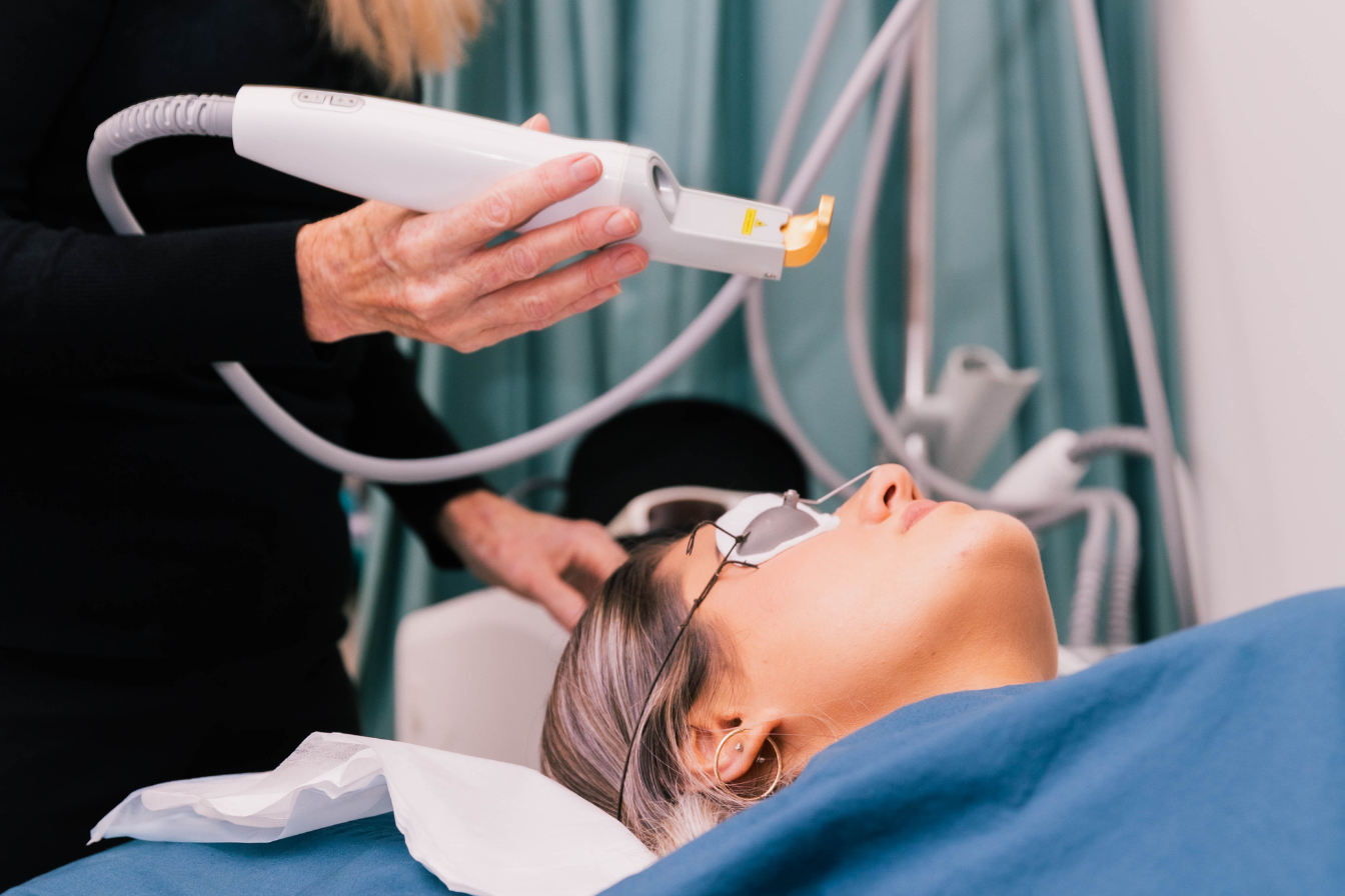 Non-ablative laser | National Skin Cancer Centres